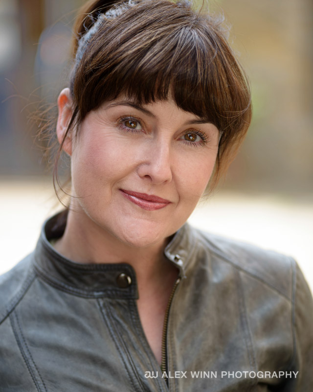 NEW ARTIST ALERT: Elizabeth Carling | Yakety Yak All Mouth Ltd